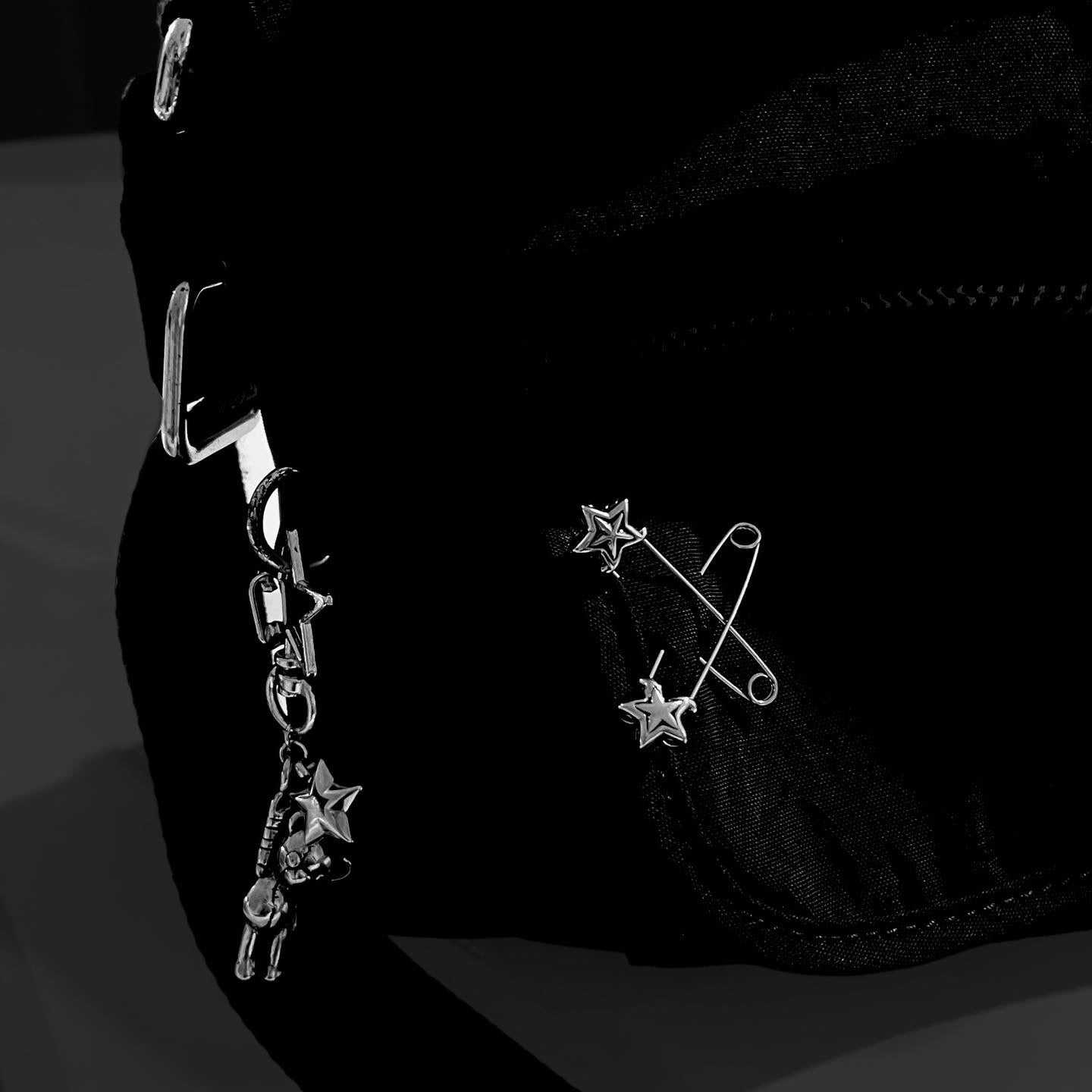 Star safety pin – TOOFOOFEEFA
