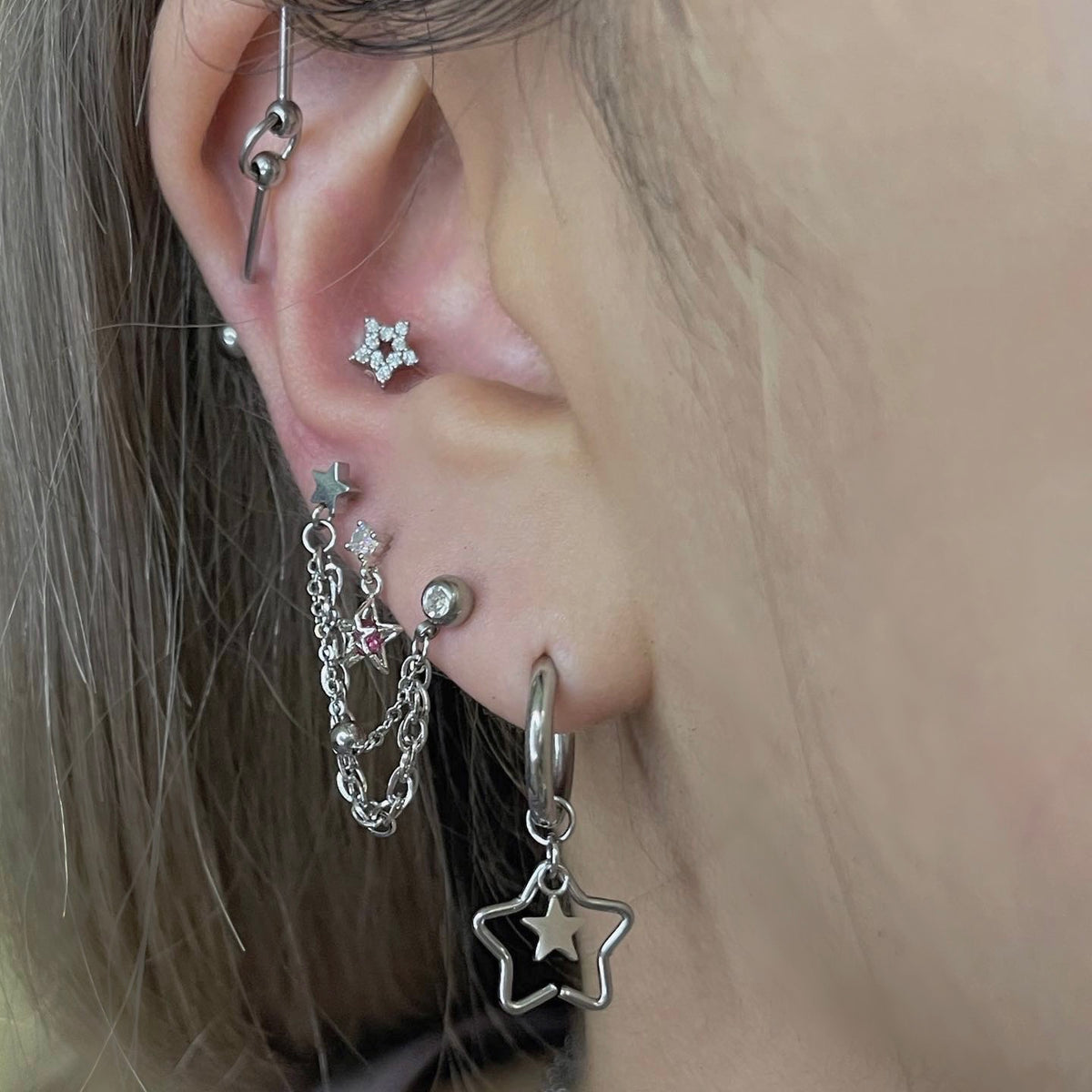 Simple star hoop earrings – TOOFOOFEEFA